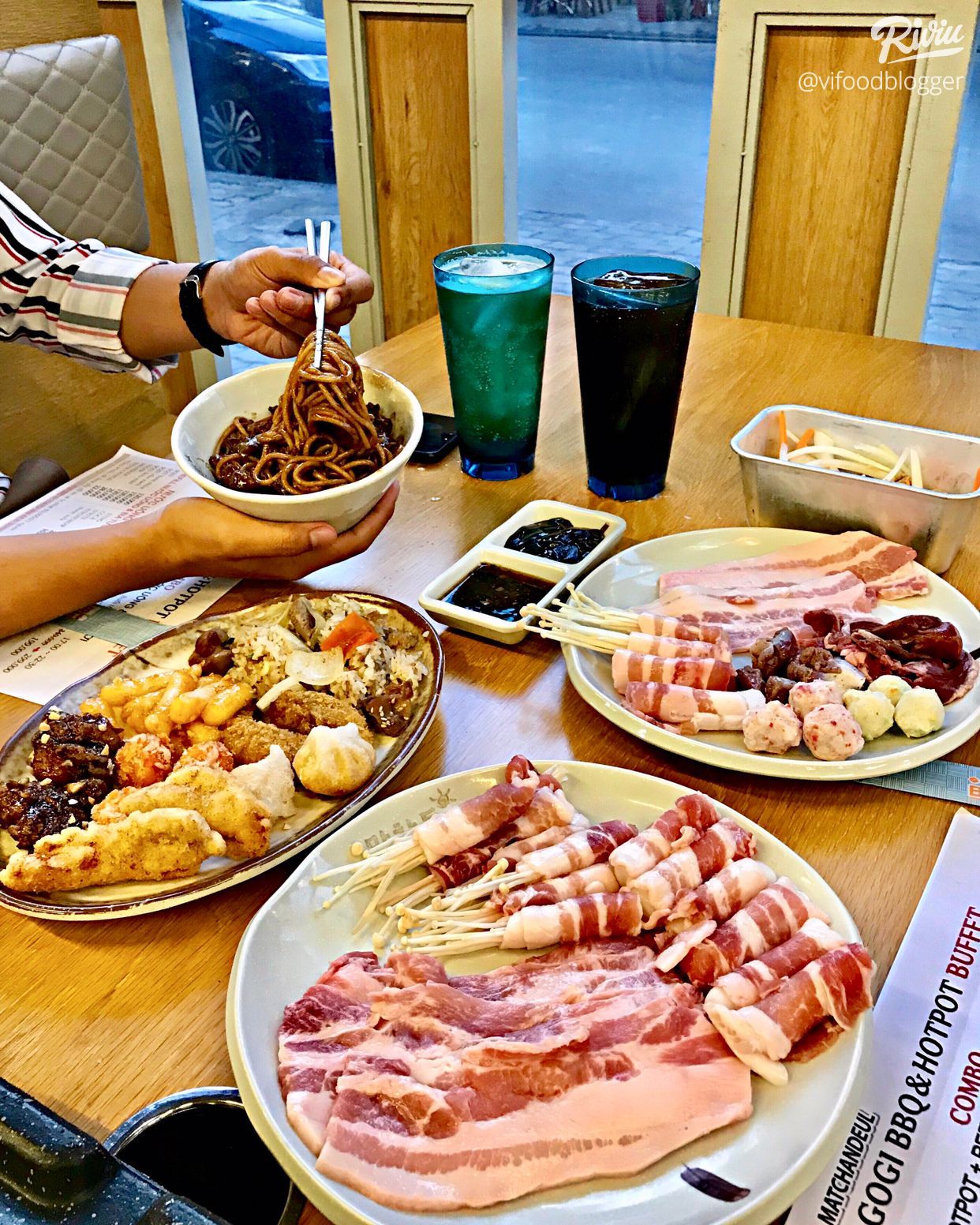 Buffet Bulgogi 573 Nguyễn Thị Thập, P. Tân Phong, Q. 7 | riviu.vn