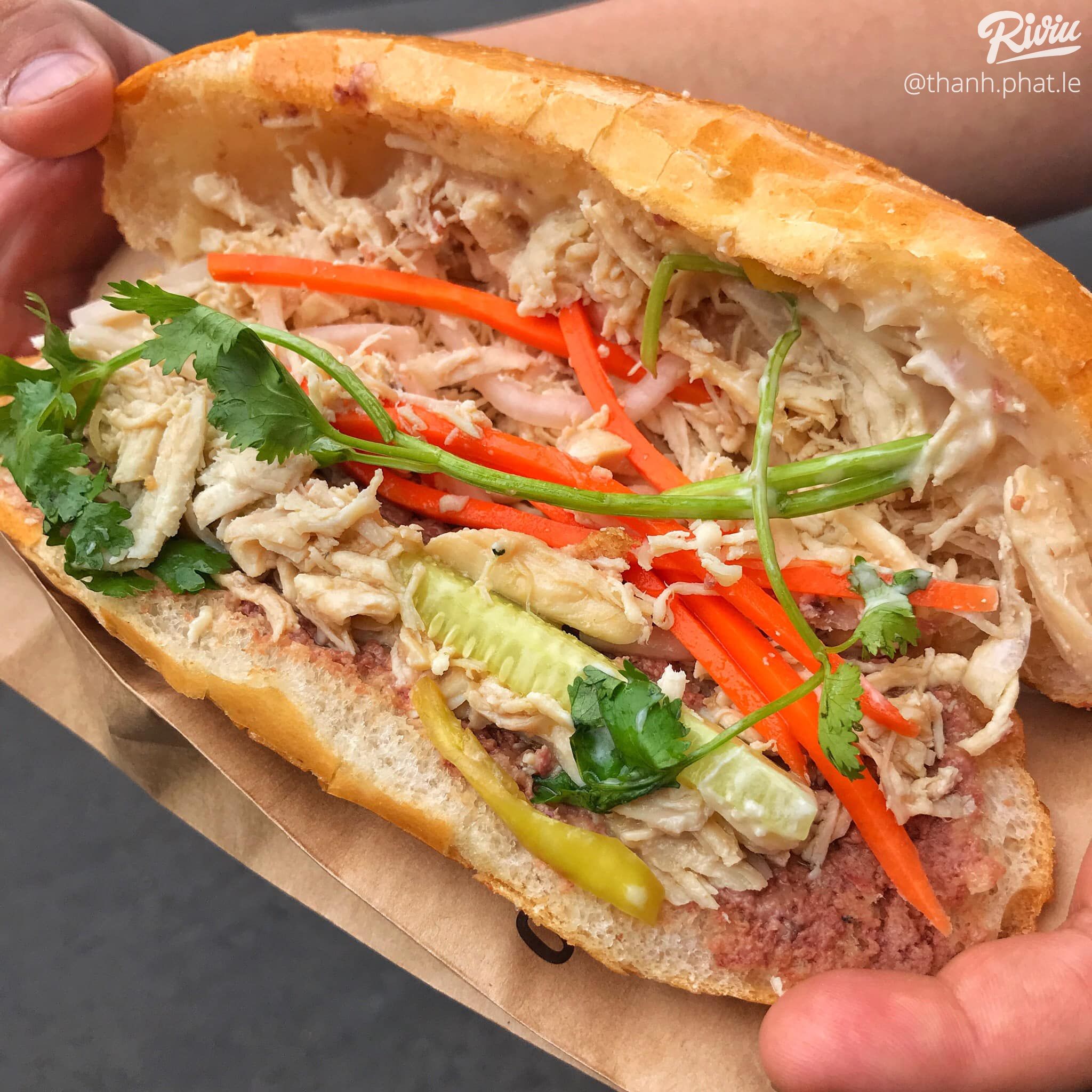 Bánh Mì Gà A Sướng 65 Hồ Xuân Hương, Q3 | riviu.vn