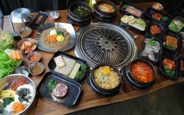 Meat & Meet Korean BBQ Container - Crescent Mall 4F - 01 Crescent Mall ...