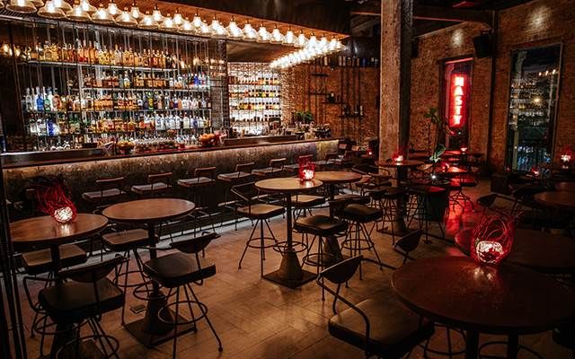 Drinking & Healing - Cocktail Bar Tầng 2, 25 Hồ Tùng Mậu, P. Nguyễn ...