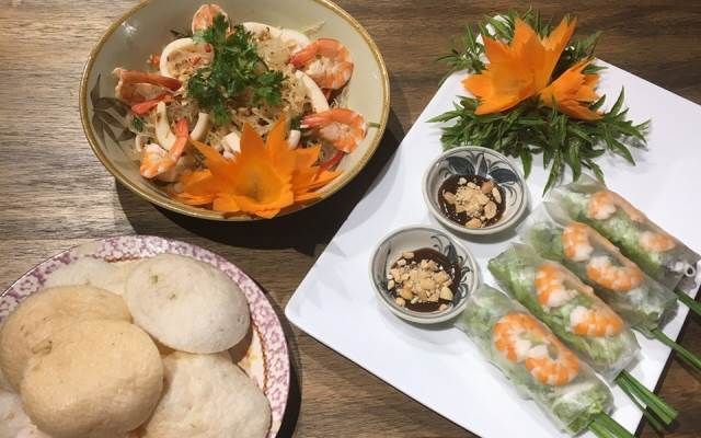 Nhà Hàng Quê Việt - Vietnamese Cuisine & Coffee 5 Tôn Đức Thắng, P. Bến ...