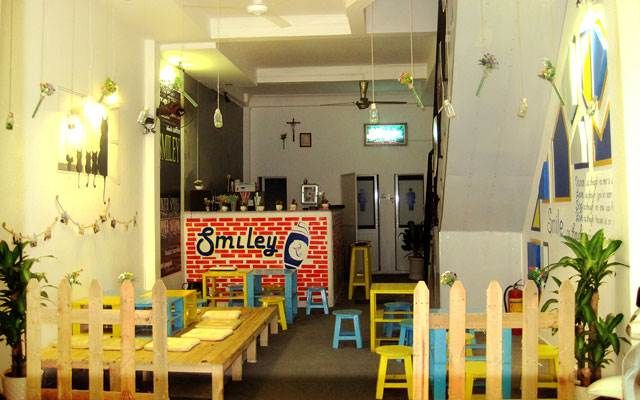 Smiley Cafe 585/2D Sư Vạn Hạnh, P. 13 , Quận 10, Hồ Chí Minh | riviu.vn