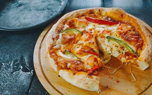 CUI Express - Pizza, Burger & GreatFood 237/42/5 Hoàng Diệu, P. 8, Quận ...