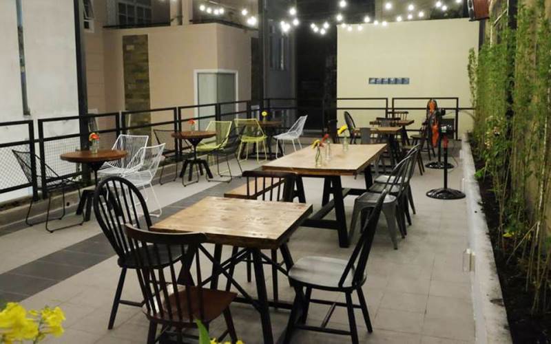 Flour No.8 - Coffee Shop 59/4 Đào Duy Từ, Quận 1, Hồ Chí Minh | riviu.vn